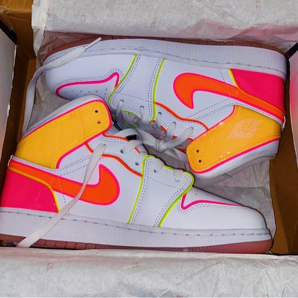 Jordan | Shoes | Air Jordan Mid Edge Glow 65 Gs8 Womens | Poshmark
